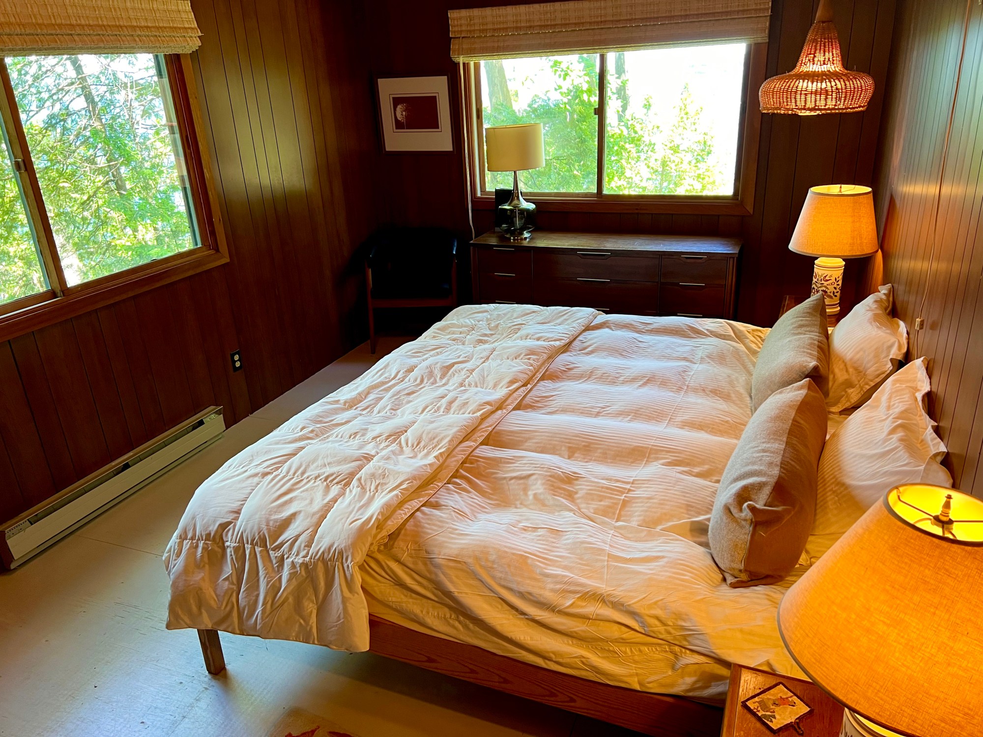 Rustic Lakeside Compound – A Vermont Lakeside retreat – a cottage – a ...